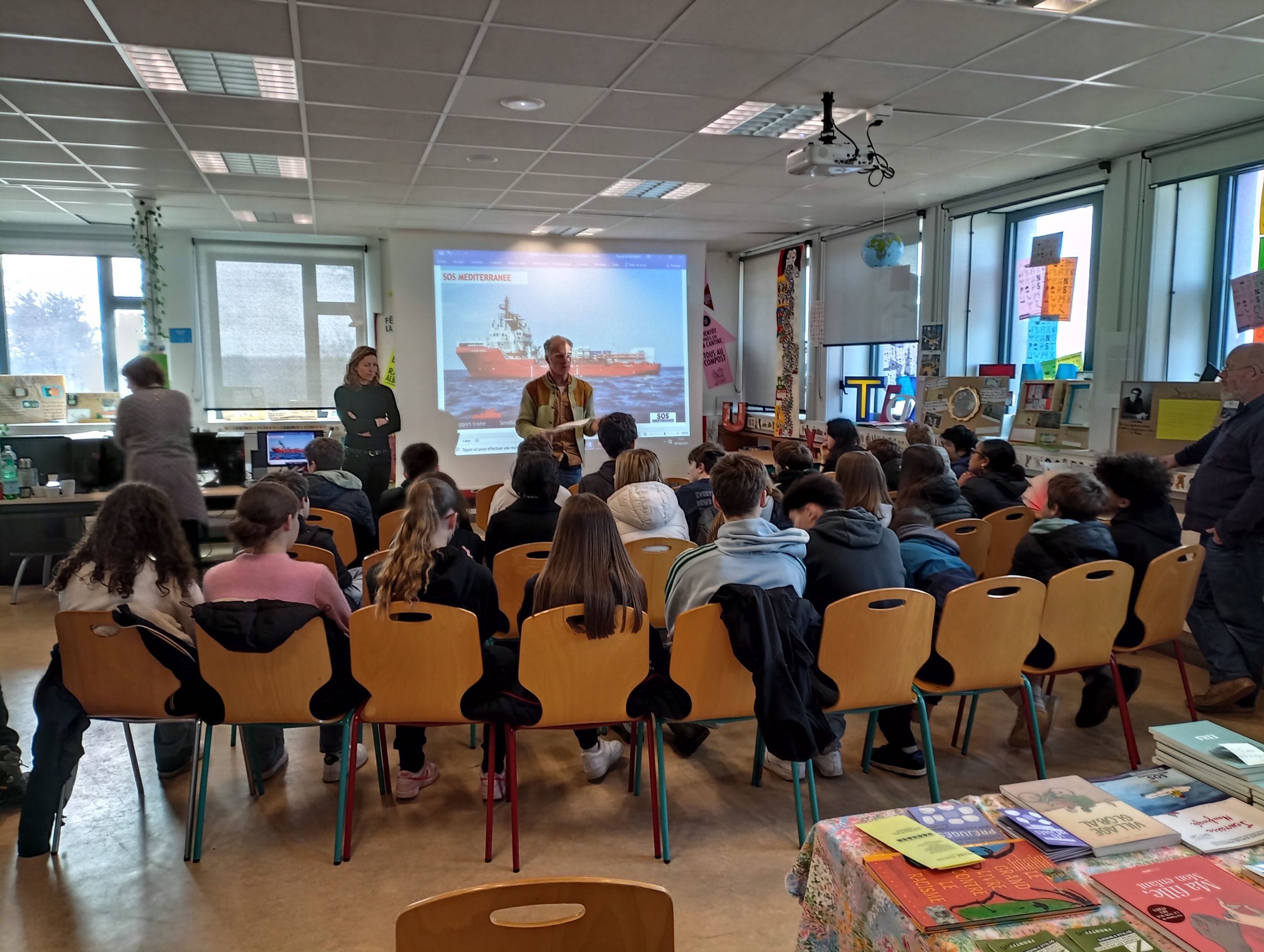Migrations et multilinguisme : pour une hospitalité langagière et ...